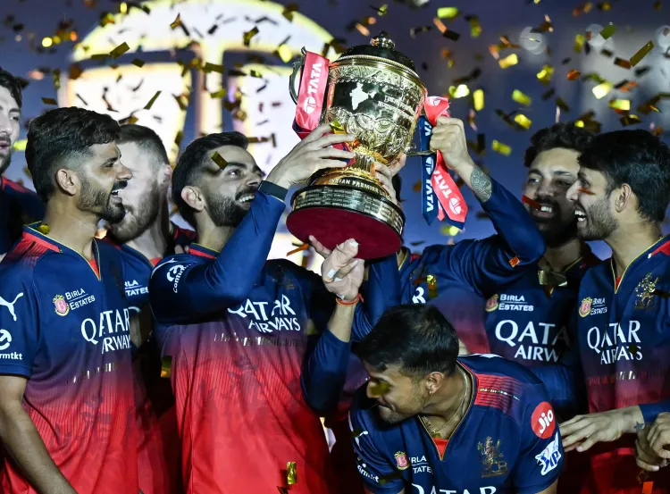 आईपीएल 2026: क्या सभी फ्रेंचाइजियों ने रिटेन और रिलीज खिलाड़ियों की ...